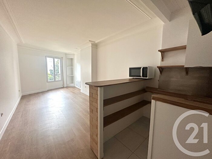 Appartement 1 pièce à Levallois-Perret, Eiffel, à louer