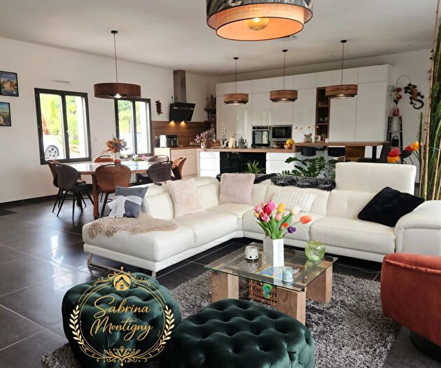 Maison à vendre - Lignières-de-Touraine - 7 pièces - 3 chambres