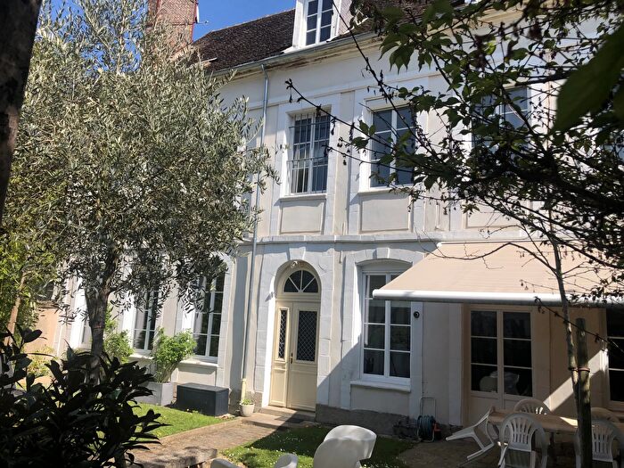 Maison à vendre - Sens, LAmande - 8 pièces - 5 chambres