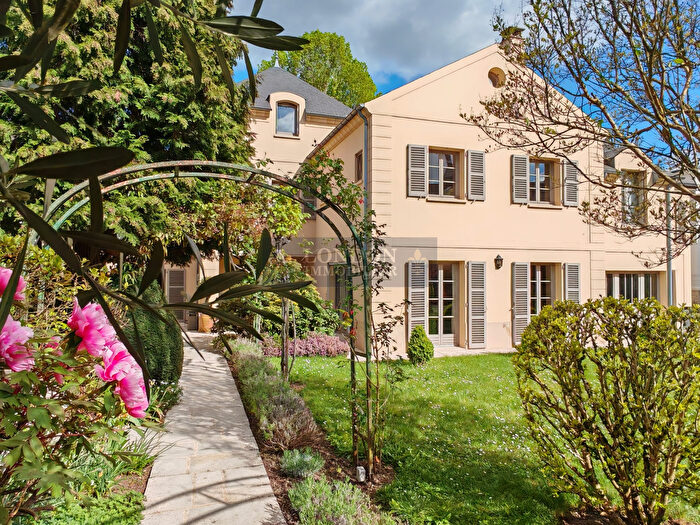 Maison 13 pièces à vendre à Versailles