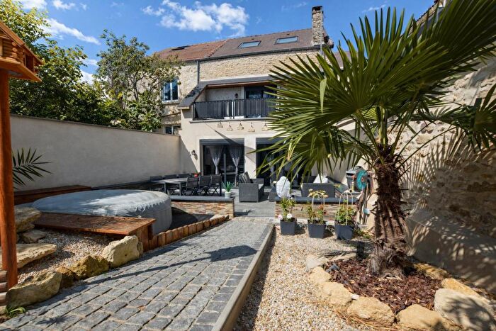 Issou - Maison 5 pièces à vendre