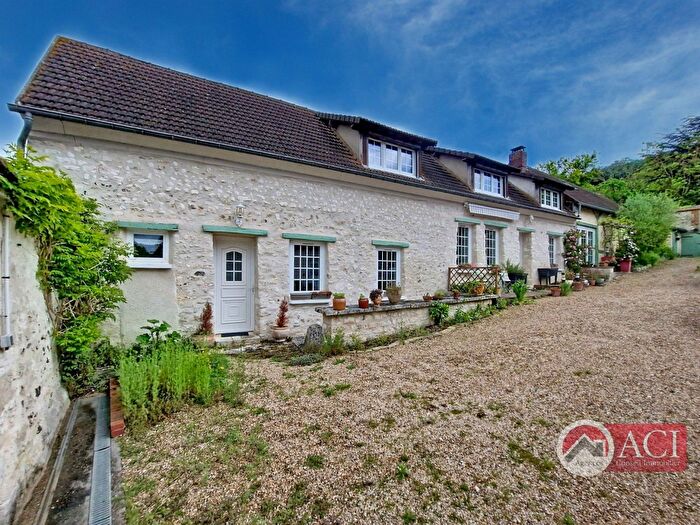 Notre-Dame-de-l'Isle : Maison 8 pièces à vendre