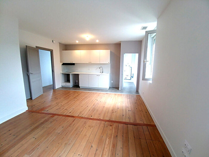 Appartement à louer - Saint-Georges - 3 pièces - 2 chambres