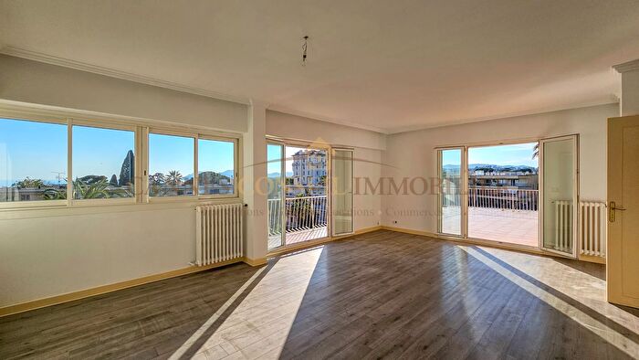 Appartement à vendre - Cannes, Prado, République - 4 pièces - 3 chambres