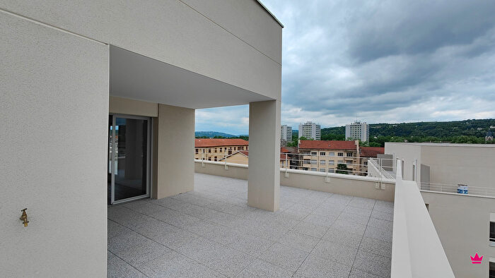 Appartement à vendre - Givors, Canal - 6 pièces - 4 chambres