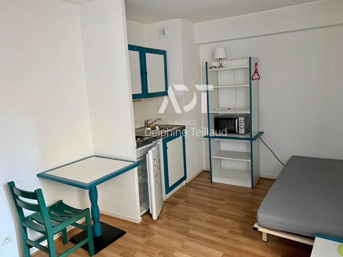 Appartement à louer - Centre-ville, Victor Hugo, Grenoble - 1 pièce