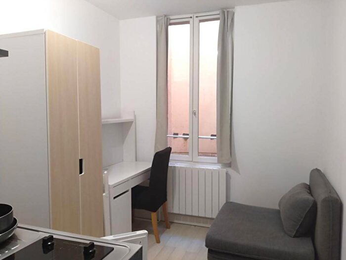 Centre-Hôtel de Ville, Limoges : Appartement 1 pièce à louer