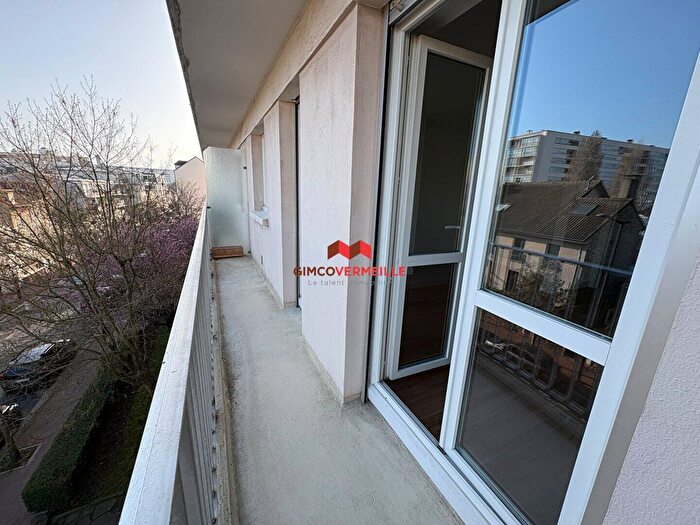 Appartement à louer - La Fontaine-Parc des Sceaux-Croix de Berny-Centre Ville, Antony - 1 pièce