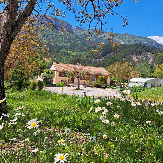 Maison à vendre - Cornillac - 6 pièces - 6 chambres