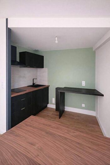 Appartement à louer - Mairie-Stade-Bergereau-Depart, Orthez - 1 pièce