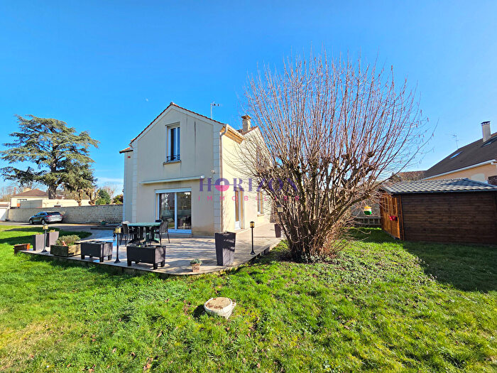 Maison à vendre - Viarmes - 5 pièces - 3 chambres