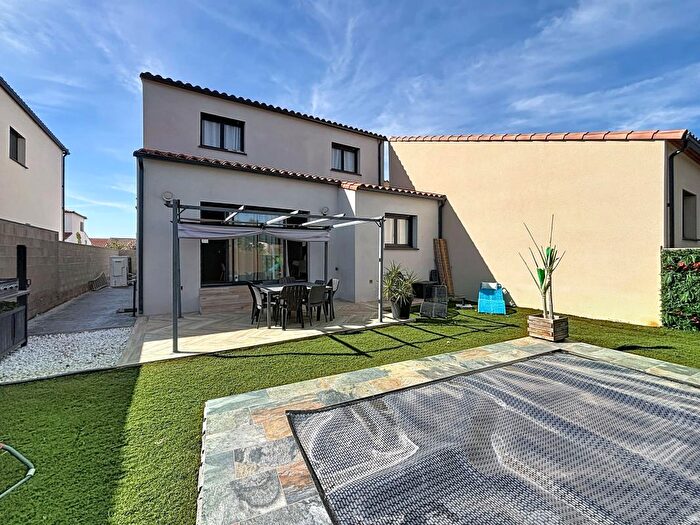 Maison 5 pièces à vendre à Pia