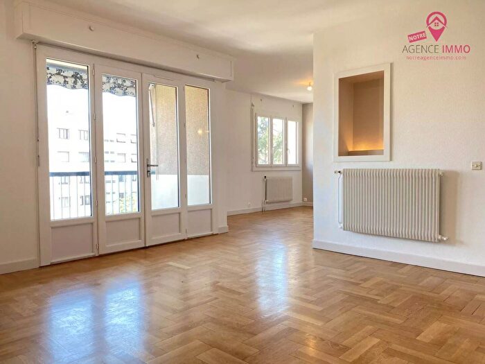 Appartement à louer - Sans Souci-Dauphiné, Lyon ème arrondissement - 4 pièces - 2 chambres