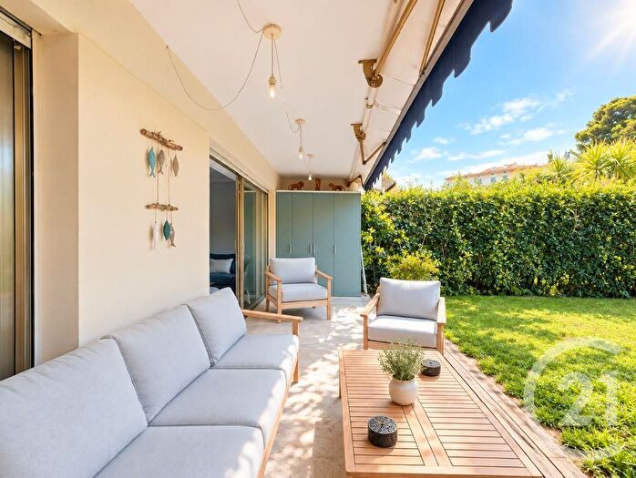 Cannes, Prado, République : Appartement 3 pièces à vendre