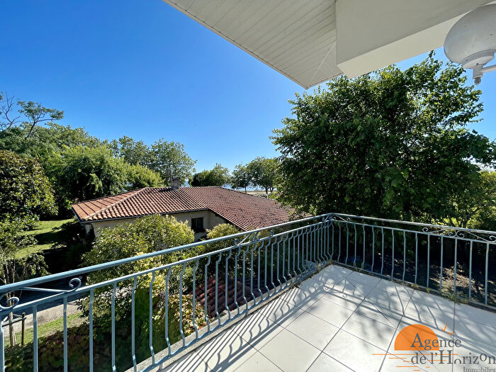 Maison à vendre - Arès - 8 pièces - 5 chambres