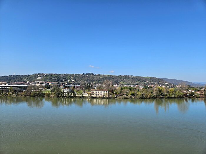 Vienne, Estressin - Appartement 3 pièces à louer
