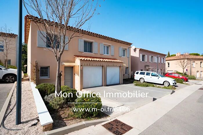 Maison à vendre - Pertuis, Centre-ville, Fours à Chaux, Claret - 4 pièces - 3 chambres