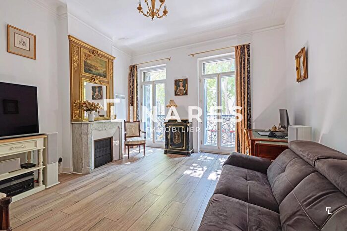 Marseille 4ème, Cinq Avenues - Appartement 3 pièces à vendre