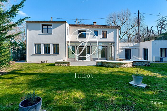 Maison 6 pièces à louer - Le Vésinet, République