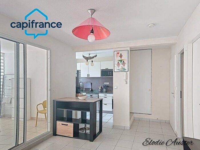 Appartement à louer - Saint-Claude - 2 pièces - 1 chambre