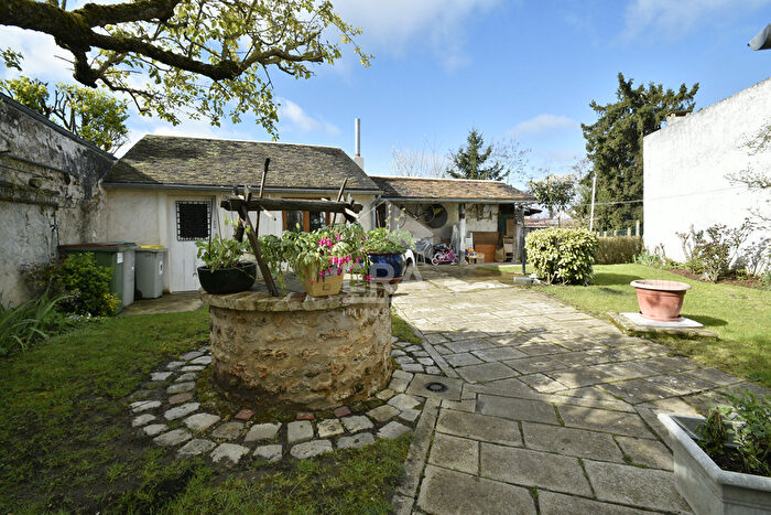 Maison à vendre - Jouars-Pontchartrain - 5 pièces - 4 chambres