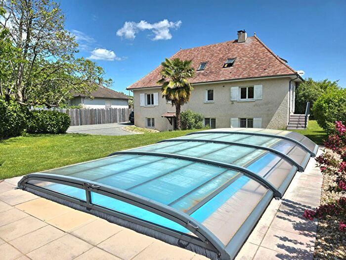 Maison à vendre - Trélissac - 9 pièces - 6 chambres