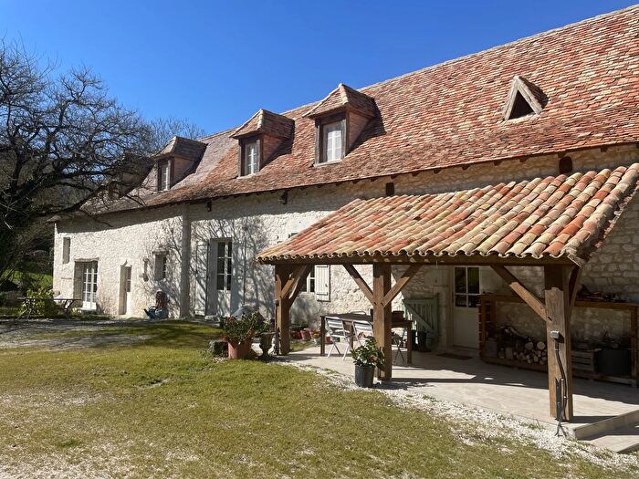 Maison à vendre - Castillonnès - 7 pièces - 4 chambres