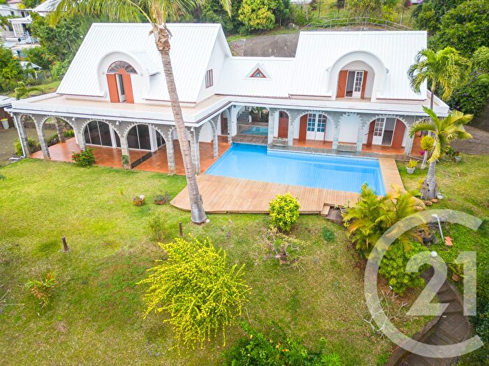 Maison à vendre - Saint-Denis, Bellepierre - 15 pièces - 7 chambres