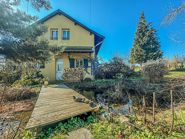 Maison à vendre - La Tour-du-Pin - 9 pièces - 5 chambres