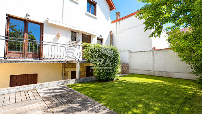 Maison 5 pièces à Saint-Denis, Allende, à vendre