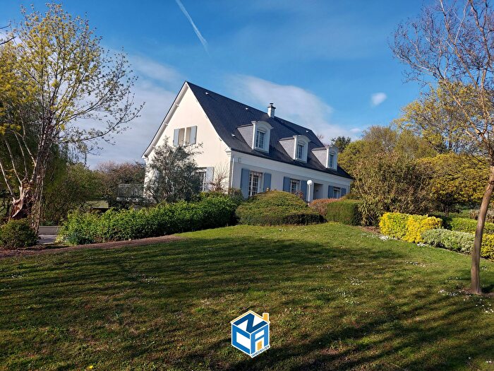 Maison à vendre - Sainte-Maure-de-Touraine - 6 pièces - 4 chambres