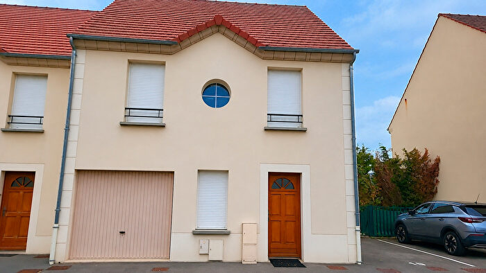 Crépy-en-Valois, Péguy : Maison 5 pièces à louer