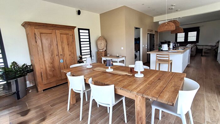 Maison 5 pièces à vendre à Sainte-Anne