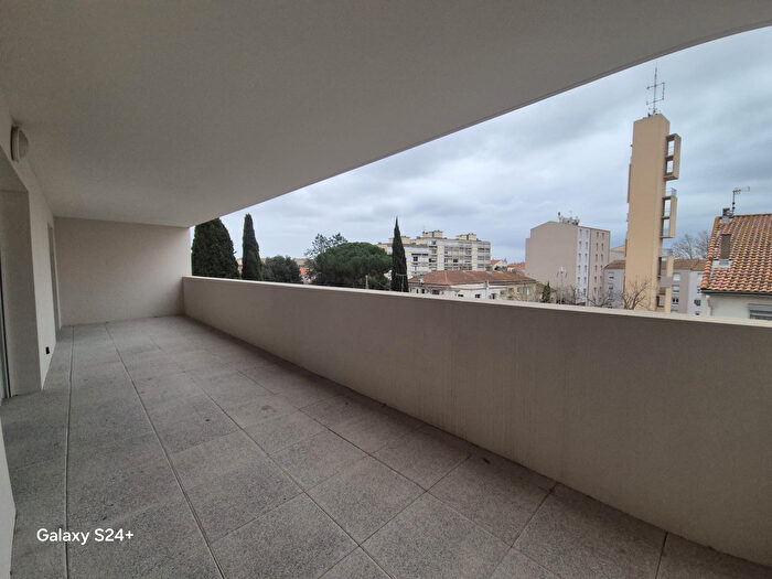 Appartement à vendre - Béziers, Champ de Mars - 4 pièces - 3 chambres