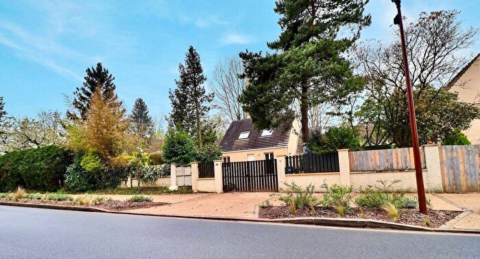 Maison à louer - Feucherolles - 5 pièces - 3 chambres