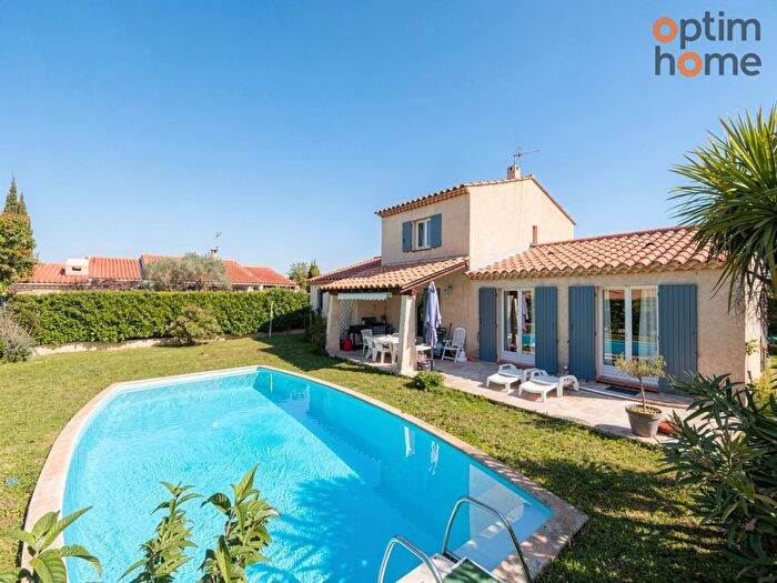 Maison à vendre - Aix-en-Provence, Puyricard, Célony - 5 pièces - 3 chambres