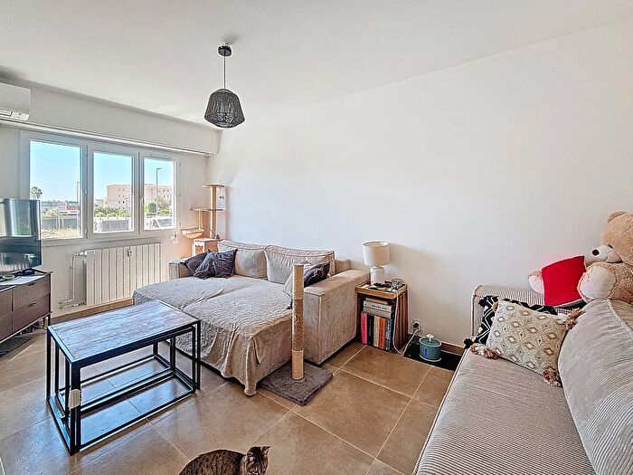 Appartement à vendre - Saint-Laurent-du-Var, Galinières, Pomarels - 2 pièces - 1 chambre