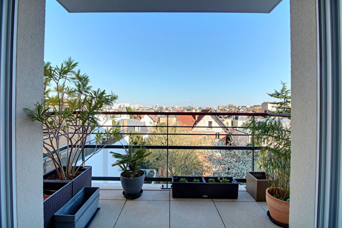 Appartement à vendre - Colombes, Centre-ville - 4 pièces - 3 chambres