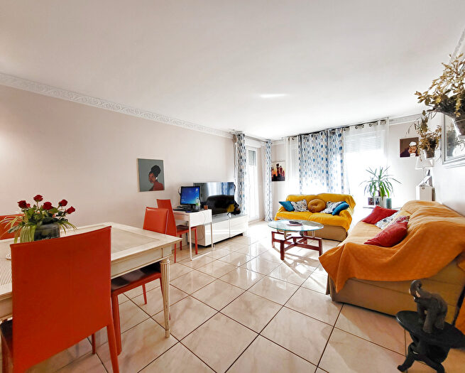 Appartement à vendre - Villiers-sur-Marne, Les Portes de Villiers - 4 pièces - 3 chambres