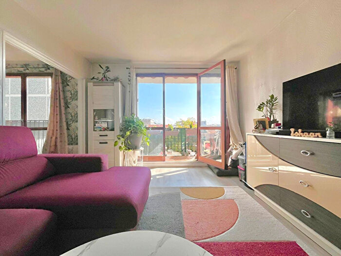 Appartement à vendre - Fontenay-sous-Bois, Proche Bois de Vincennes, Rer A - 3 pièces - 2 chambres