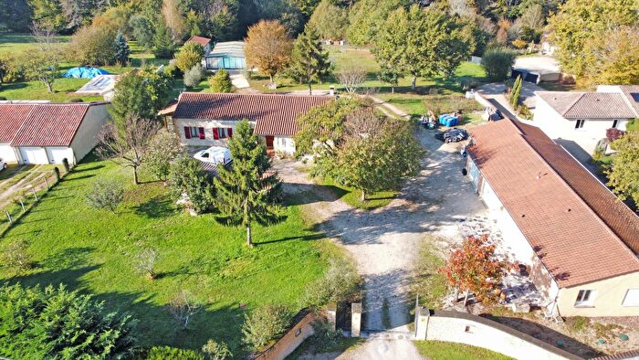 Maison à vendre - Église-Neuve-de-Vergt - 10 pièces - 7 chambres