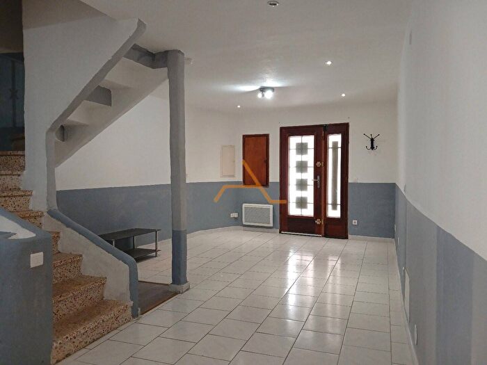 Maison à louer - Ouest, Valréas - 4 pièces - 3 chambres