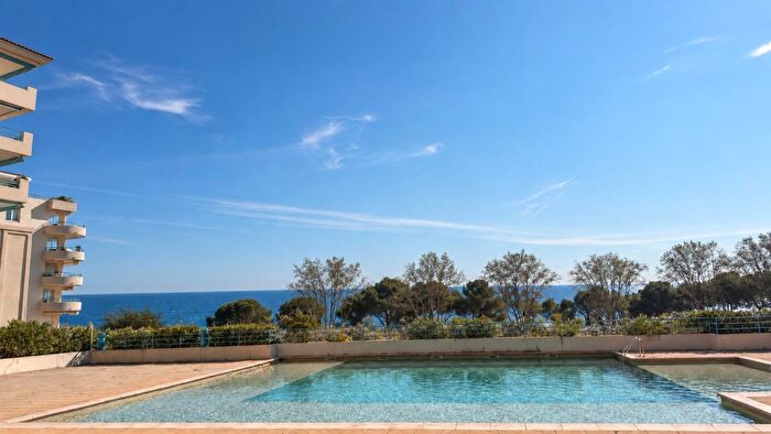 Antibes, Antibes-les-Pins, Trianon, Le Fournel, Peyregoue : Appartement 1 pièce à vendre