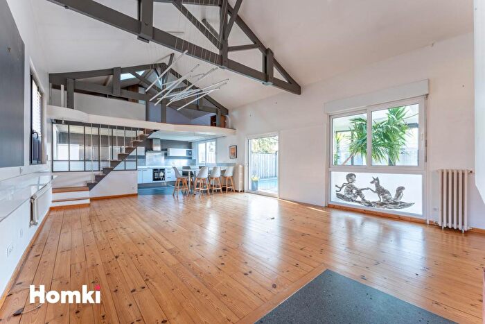 Maison à vendre - Pessac, Le Monteil - 7 pièces - 5 chambres