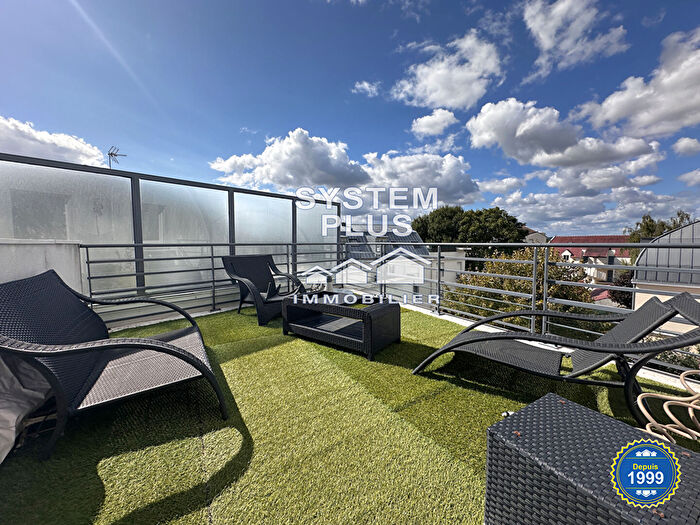 Appartement à vendre - Brétigny-sur-Orge, Centre-ville - 4 pièces - 3 chambres