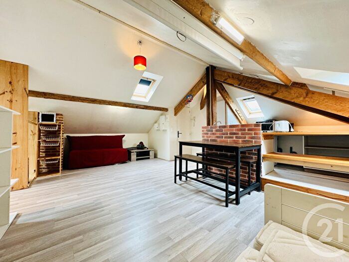 Limoges, Centre-ville, Hôtel de Ville, Emailleurs : Appartement 1 pièce à louer