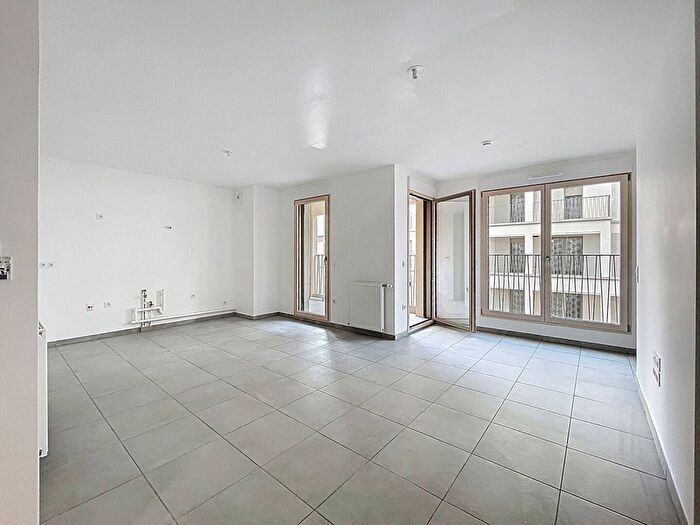 Appartement à louer - Crepieux, Rillieux-la-Pape - 2 pièces - 1 chambre