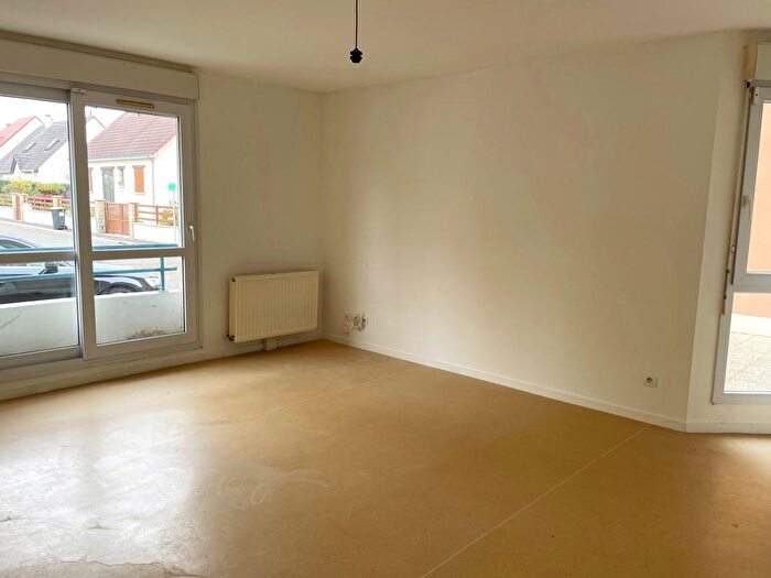 Appartement à vendre - Mainvilliers - 4 pièces - 3 chambres