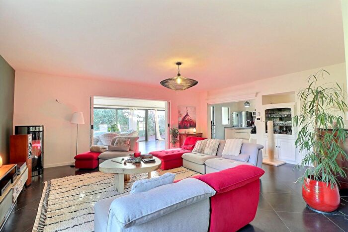 Maison à vendre - Sanary-sur-Mer, Le Pont dArand, Ancien Chemin de Toulon - 5 pièces - 3 chambres