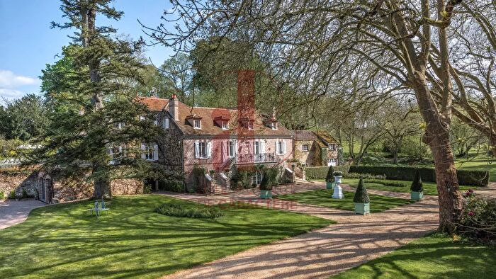 Maison à vendre - Fontainebleau, Centre-ville - 11 pièces - 6 chambres
